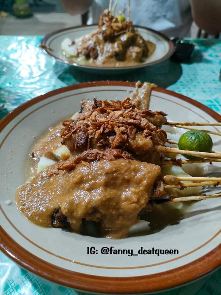 KULINER JAKATA: SATE KUAH PONTIANAK BANG ANEK