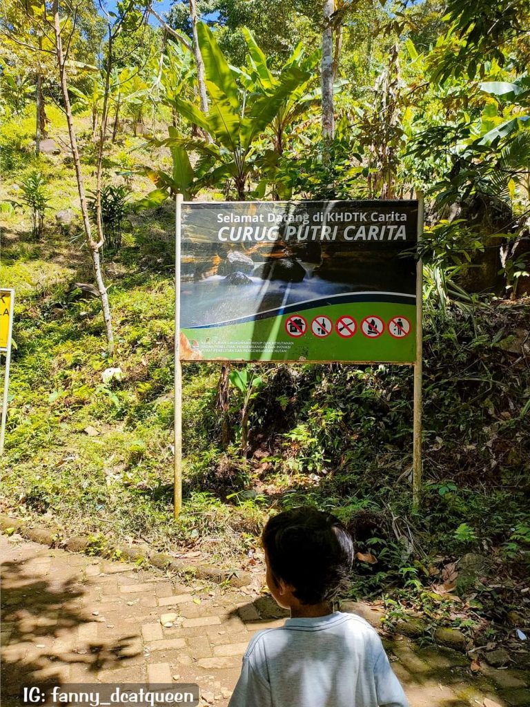 WISATA BANTEN: TREKKING BERSAMA KELUARGA KE CURUG PUTRI CARITA, ANYER