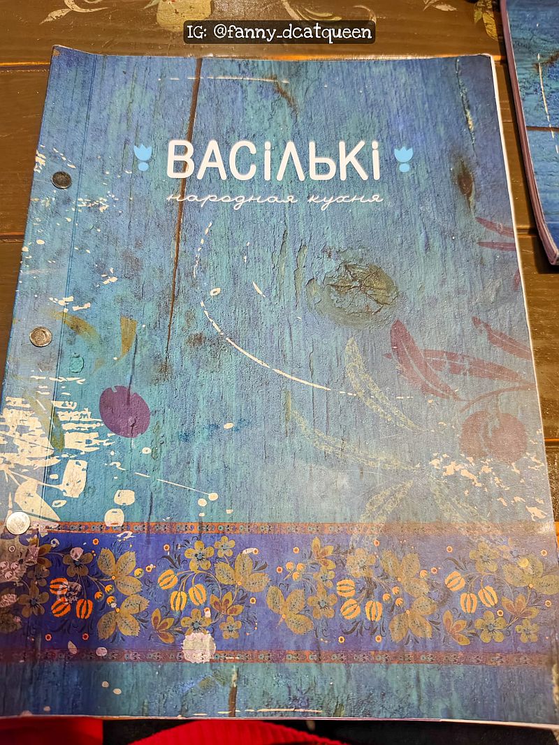 KULINER BELARUS: MENCOBA MAKANAN KHAS BELARUS DI VASILKI RESTAURANT