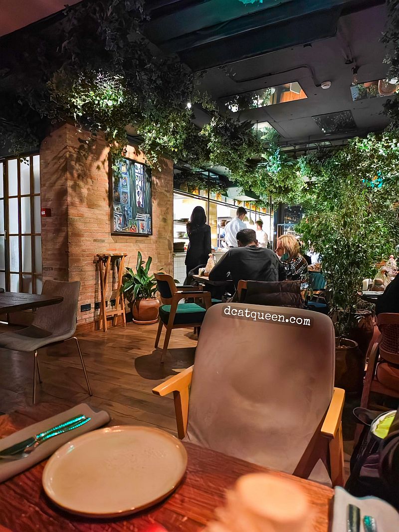 KULINER GEORGIA: MENCOBA ANEKA HIDANGAN KHAS DI KHEDI RESTAURANT TBILISI